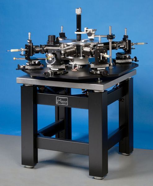 Cryogenic probe stations Lake Shore Cryotronics | Quantum Design